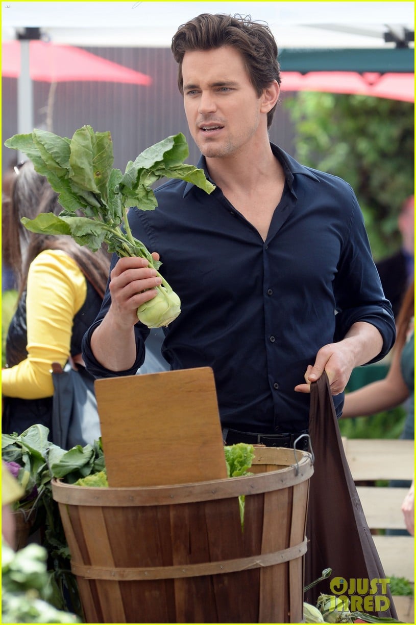 Matt Bomer's Beautiful Smile Lights Up the 'White Collar' Set!: Photo ...