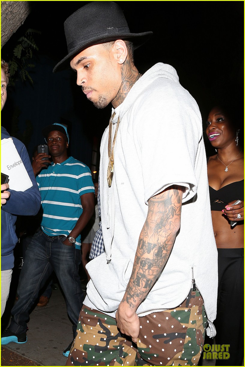 Chris Brown & Karrueche Tran Dance the Night Away at Hooray Henry's ...