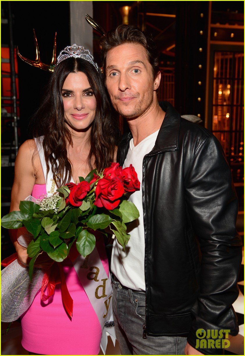 Sandra Bullock Reunites with Her Leading Men at Guys' Choice Awards ...