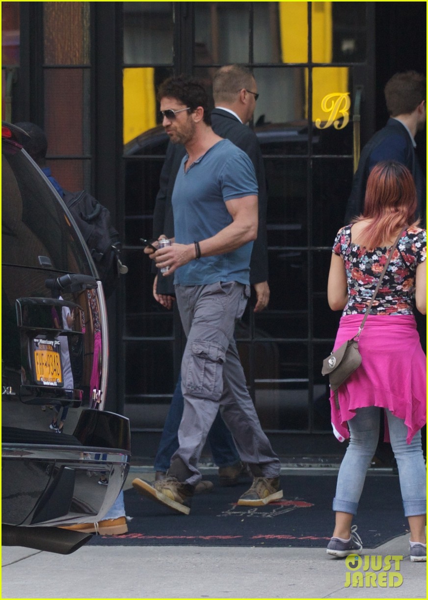 Gerard Butler Says He Lives His Life Like a Viking: Photo 3138235 ...