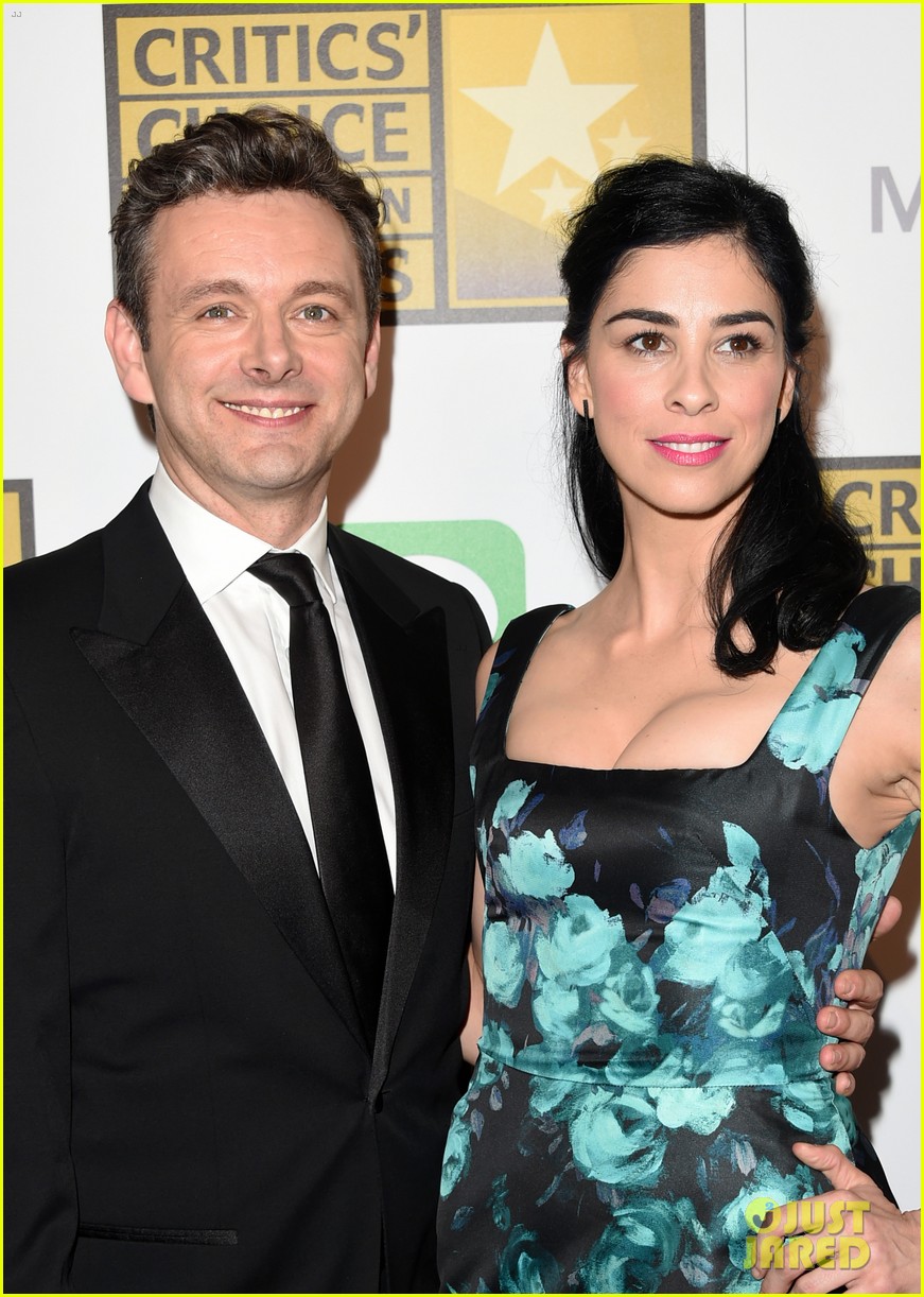 Allison Janney Says 'I Just Came' After Critics' Choice Win!: Photo ...