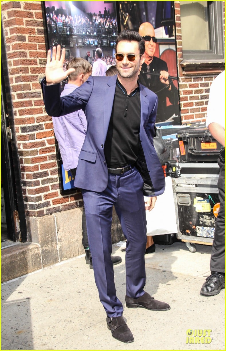 Adam Levine Serenades Us With 'Lost Stars' For 'Begin Again' - Watch ...