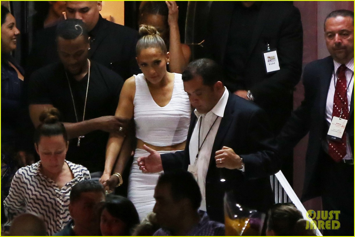 Jennifer Lopez Celebrates Her Hometown Concert with T.I.!: Photo ...