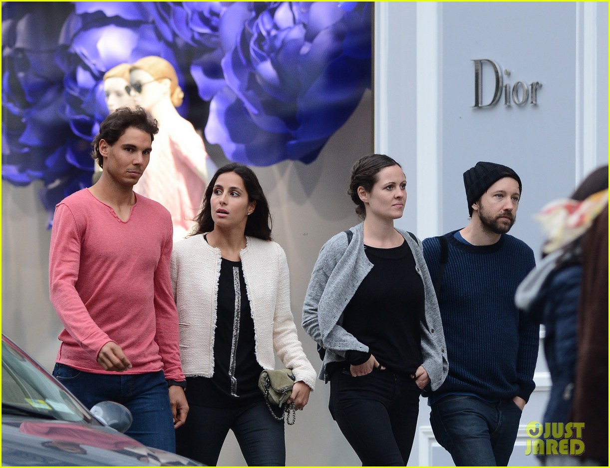 Rafael Nadal Goes Shirtless at French Open, Strolls with Girlfriend ...