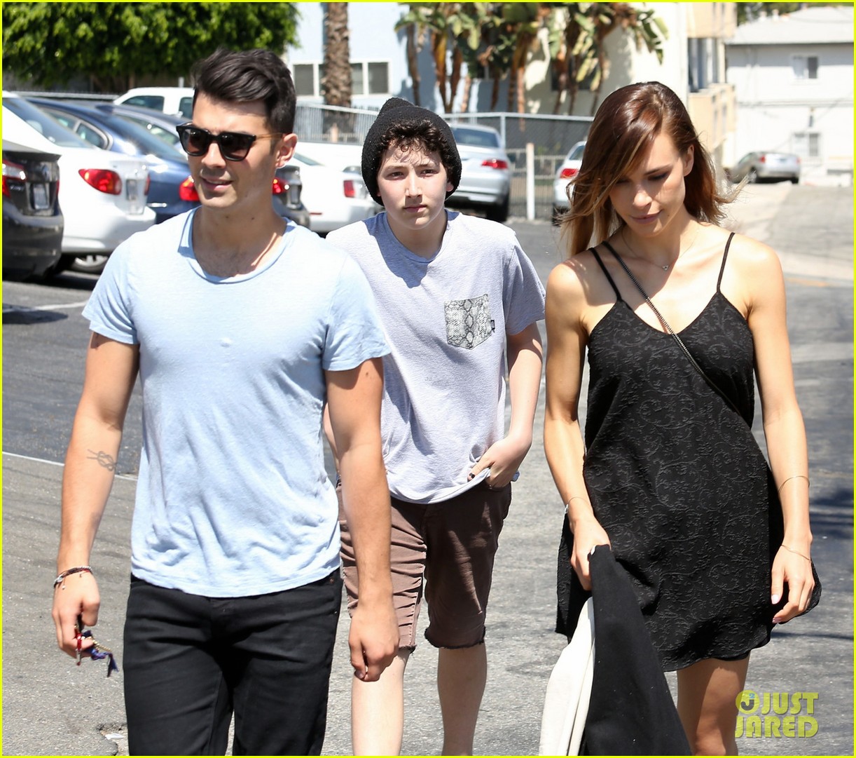 Joe Jonas: Hugo's Lunch with Brother Nick After Watching World Cup Kick ...