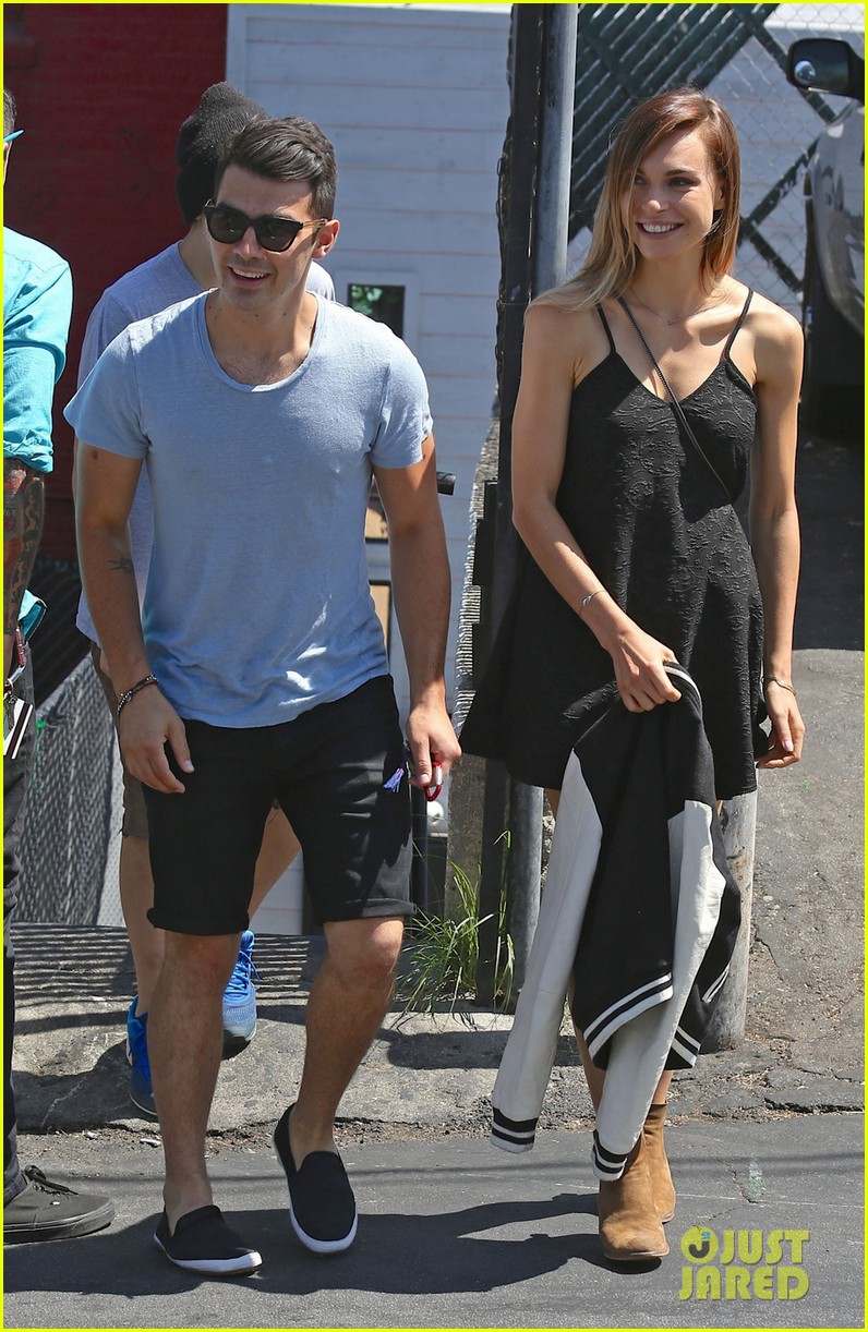 Joe Jonas: Hugo's Lunch with Brother Nick After Watching World Cup Kick ...