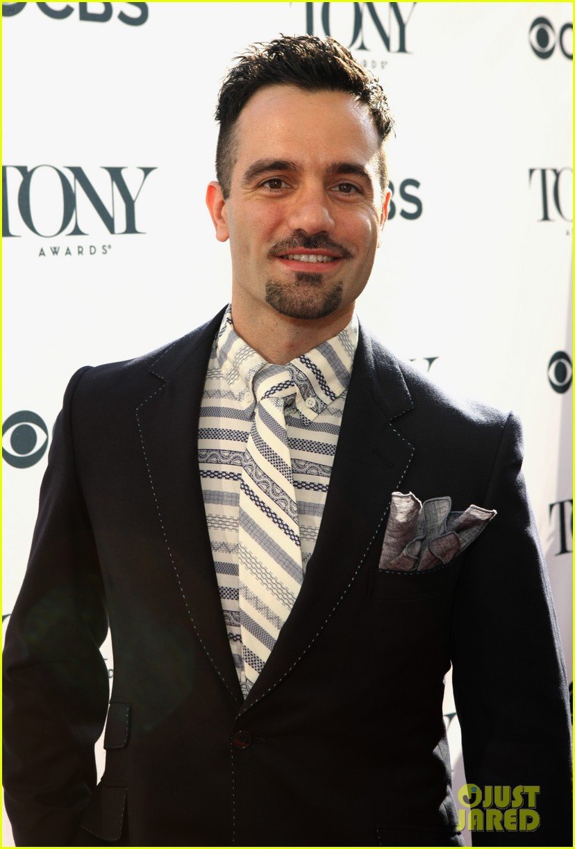 Neil Patrick Harris Pays Tribute to Fiance David Burtka in Drama Desk ...