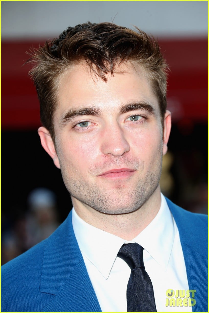 Robert Pattinson & Guy Pearce Are Hot Brits at 'Rover' Premiere: Photo ...