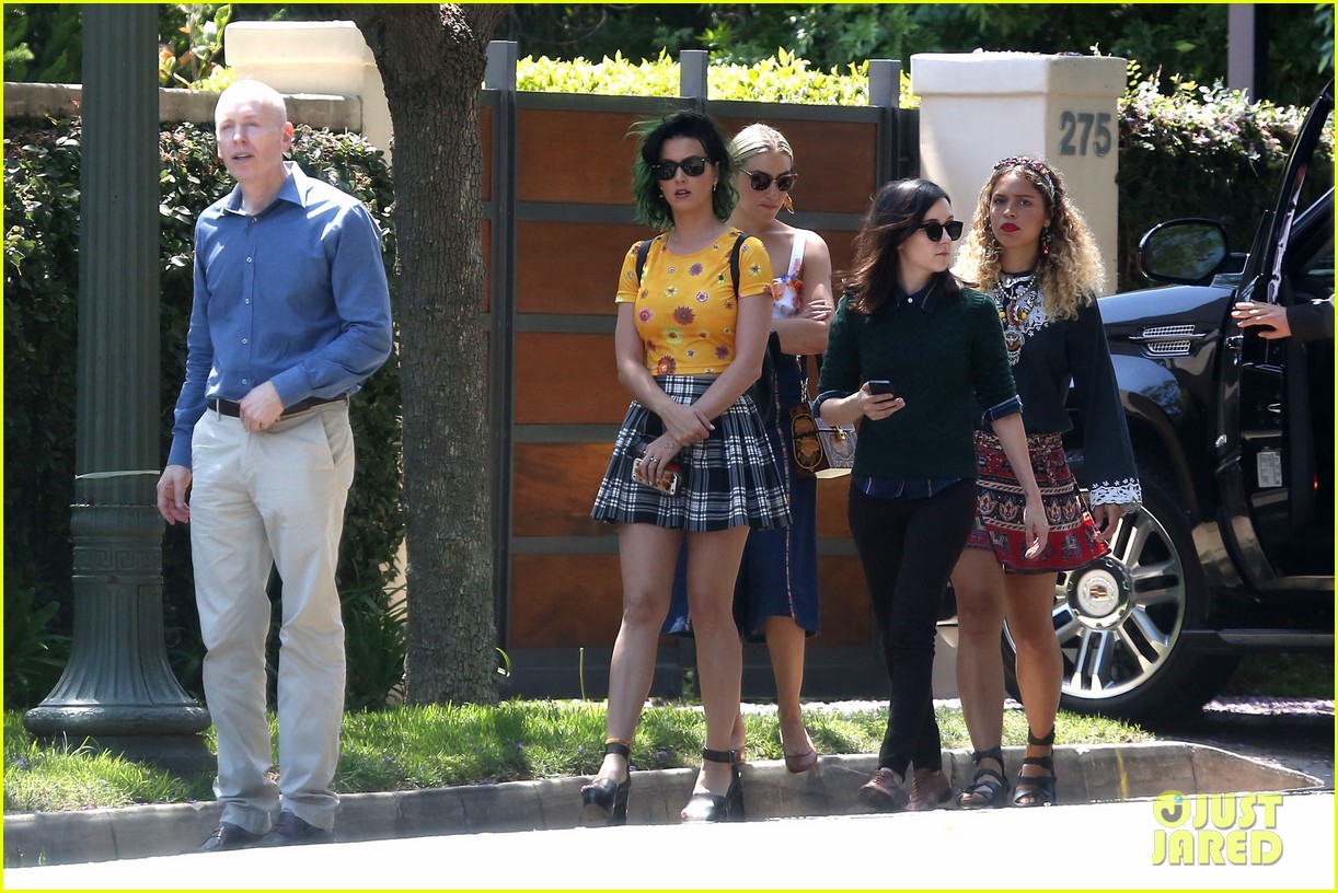 Katy Perry Wishes Happy Father's Day to Her 'Amazingly Weird' Dad ...