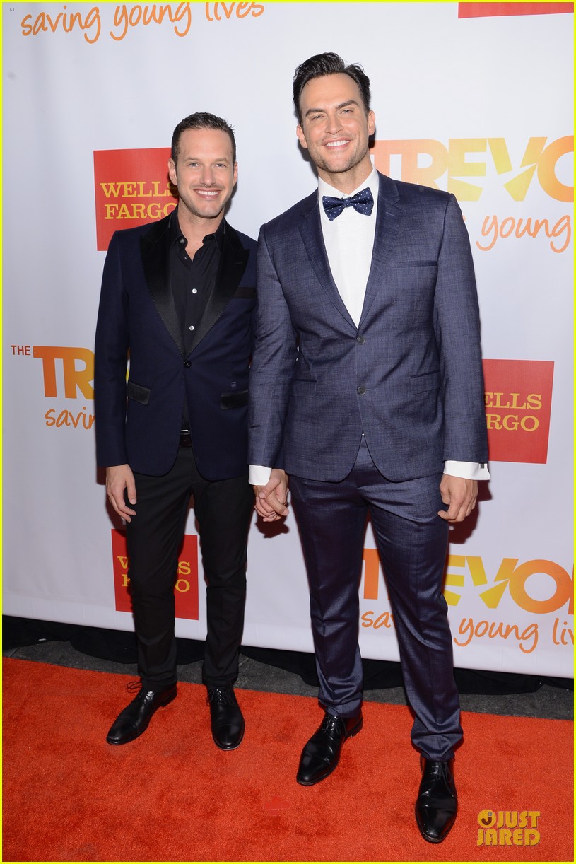Zachary Quinto & Neil Patrick Harris Help LGBTQ Youth at TrevorLive ...