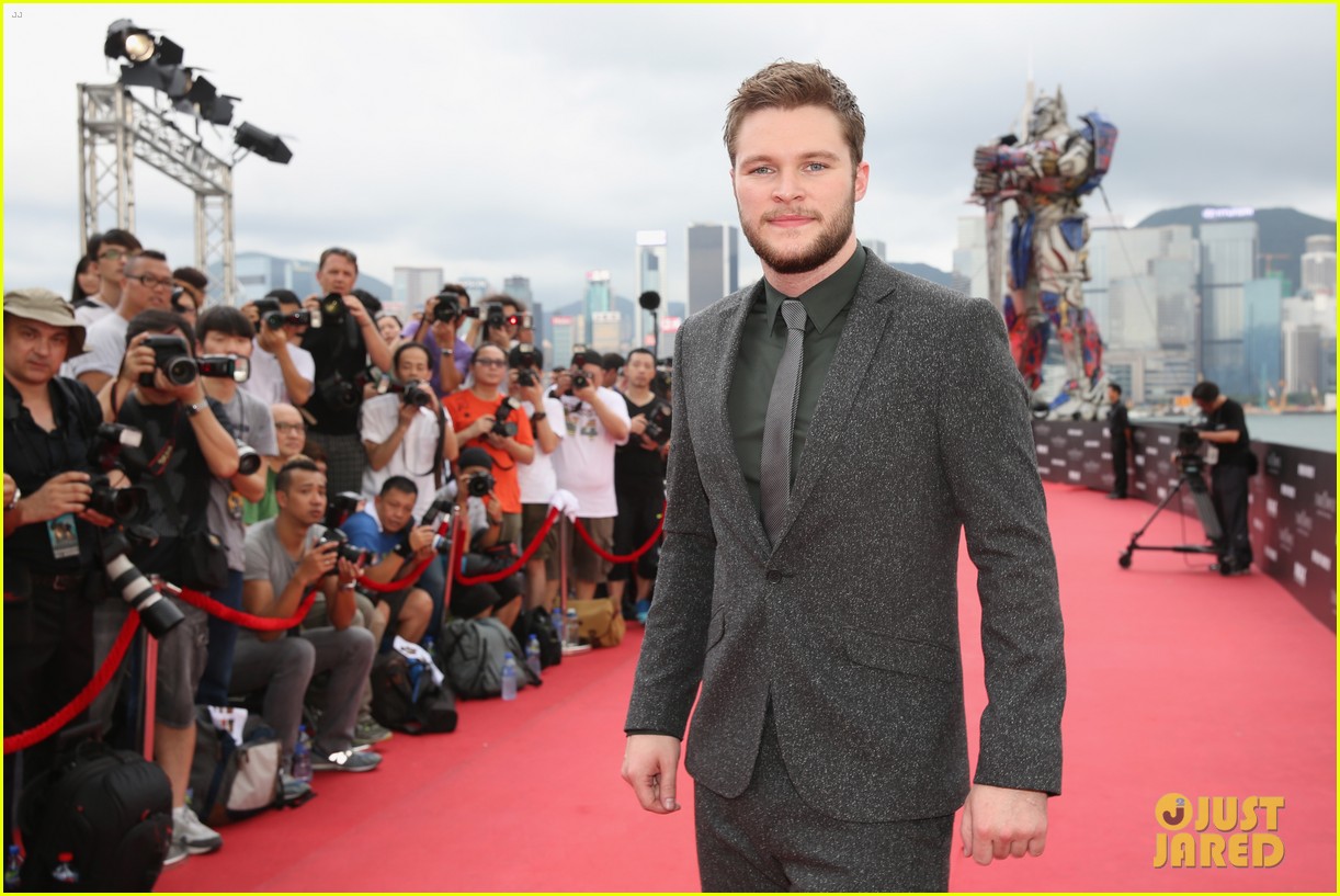 Mark Wahlberg & Jack Reynor Suit Up for 'Transformers 4' Premiere in Hong Kong!: Photo 3138988 ...
