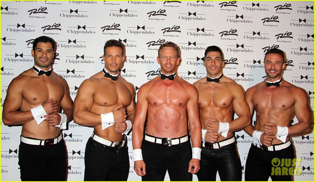 Ian Ziering Goes Shirtless at 50 for Chippendales Return!: Photo ...
