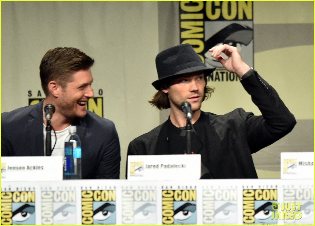 Jensen Ackles & Jared Padalecki Greet Fans at Comic-Con!: Photo 3165284 ...