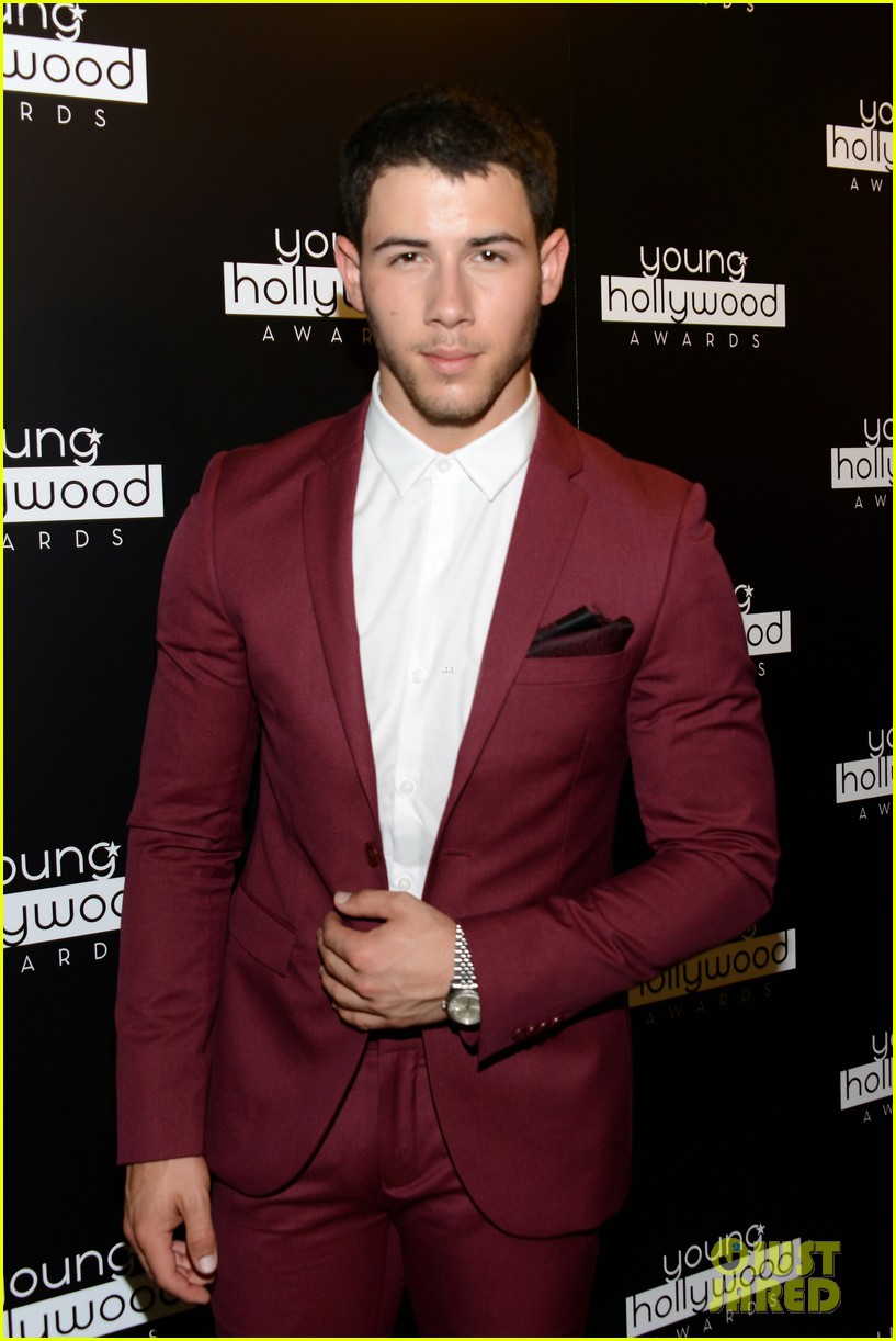 Ansel Elgort & Nick Jonas Are Making Us Swoon at the Young Hollywood ...