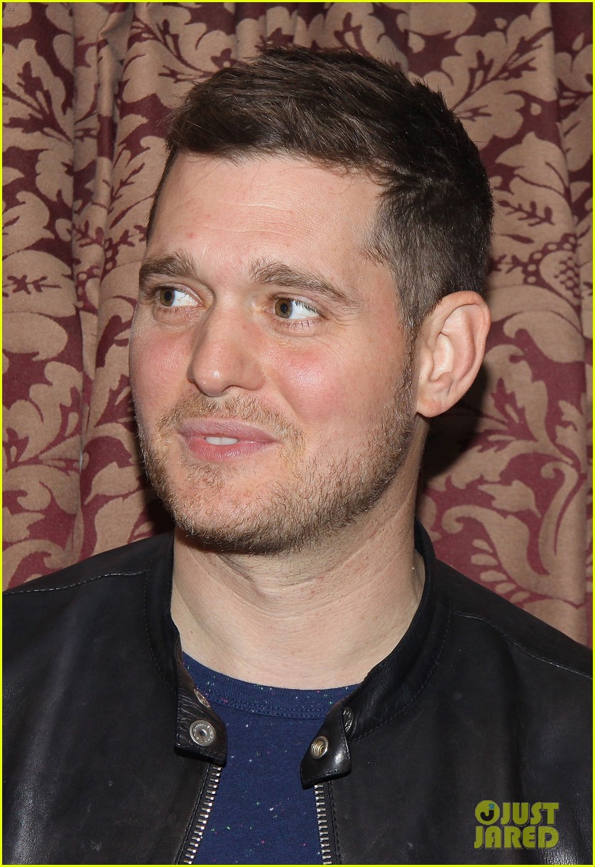 Michael Buble Meets Fellow Italian Stallion Andy Karl at 'Rocky ...