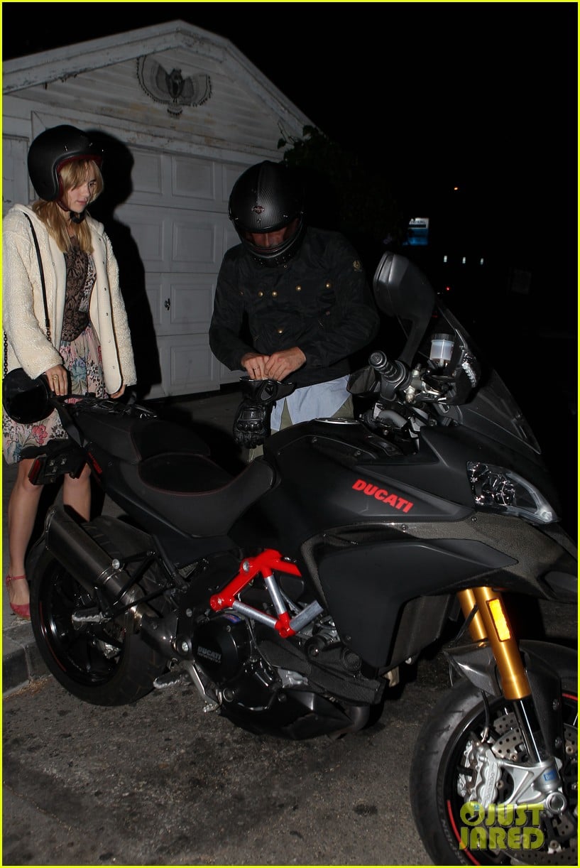 Bradley Cooper & Suki Waterhouse Have Double Date Night with Gordon ...