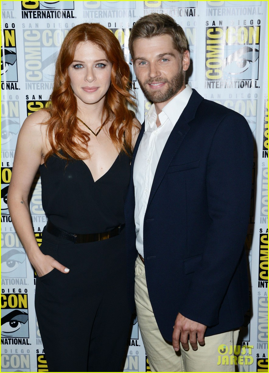 Under the Dome's Rachelle Lefevre Dons Blonde Wig for Comic-Con Panel ...