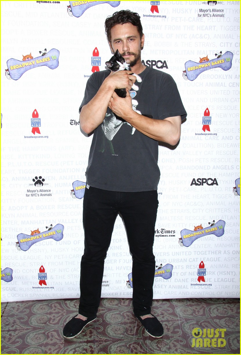 James Franco & Zach Braff Snuggle Some Cute Puppies & Kittens at ...