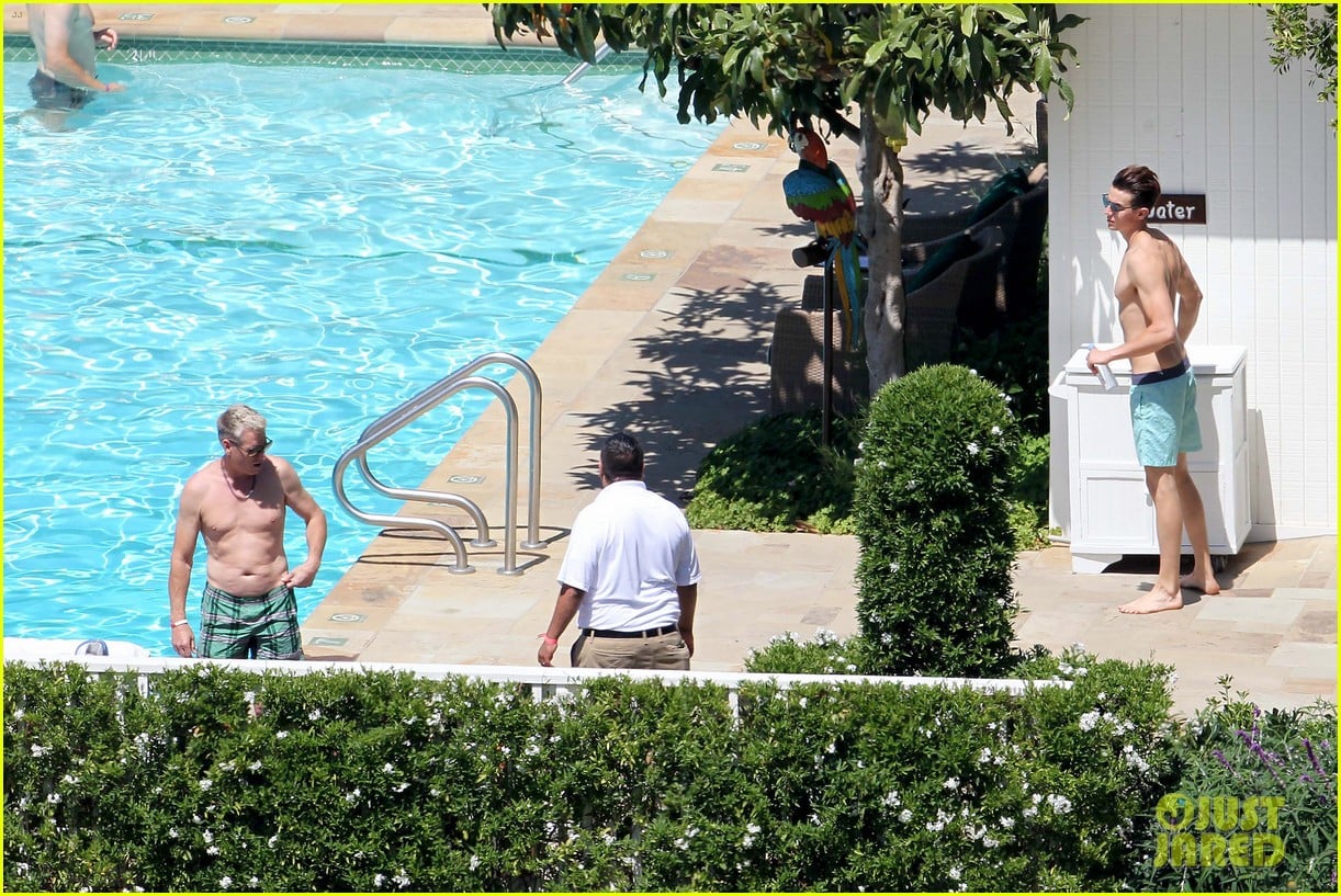 Joe Simpson Hits the Pool with Model Jonathan Keith During Jessica's ...