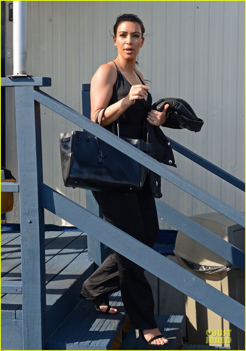 Kim Kardashian Trades In Hamptons' Bad Cell Reception For NYC!: Photo ...
