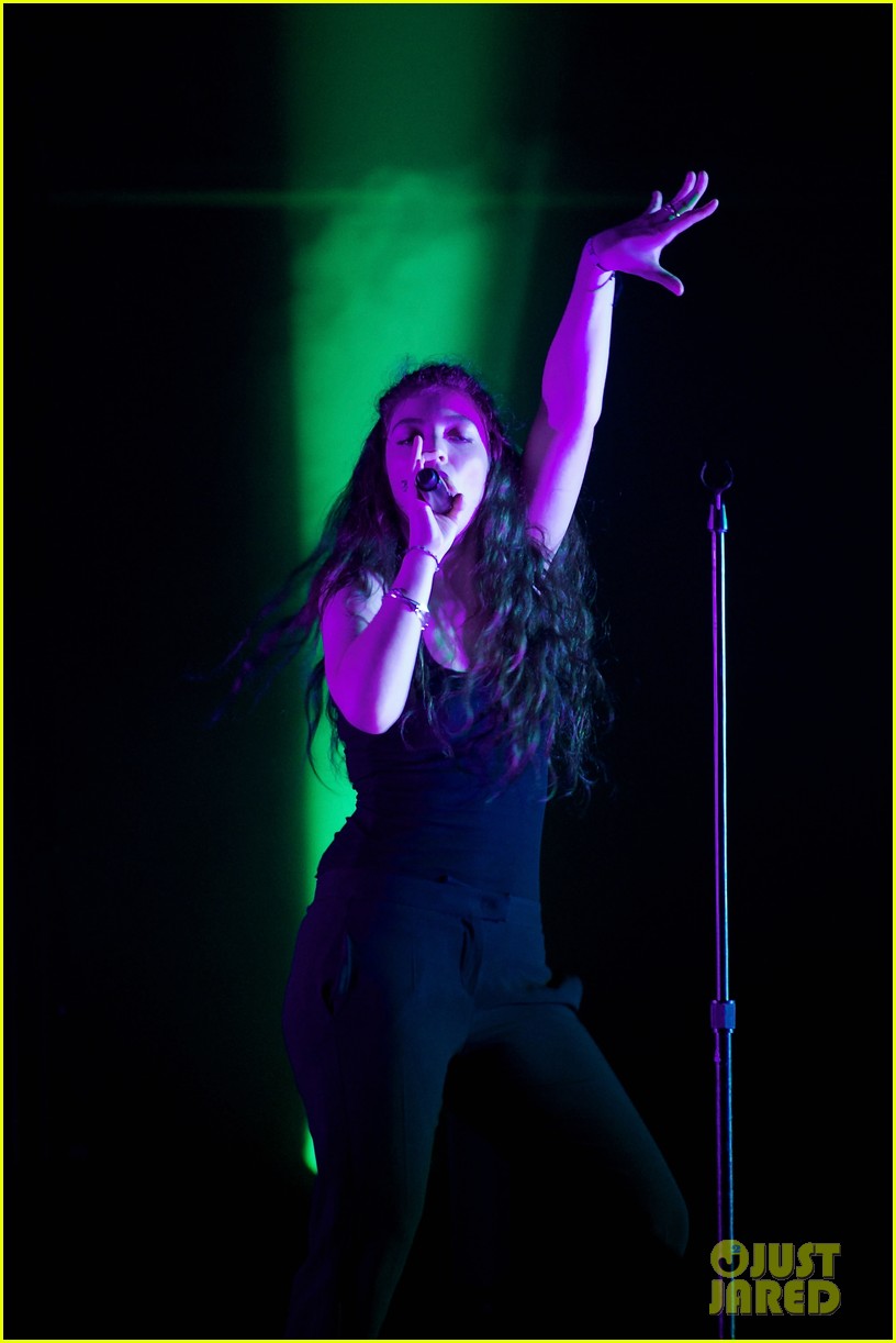 Lorde Performs in Perth for the First Time in a While!: Photo 3150003 ...