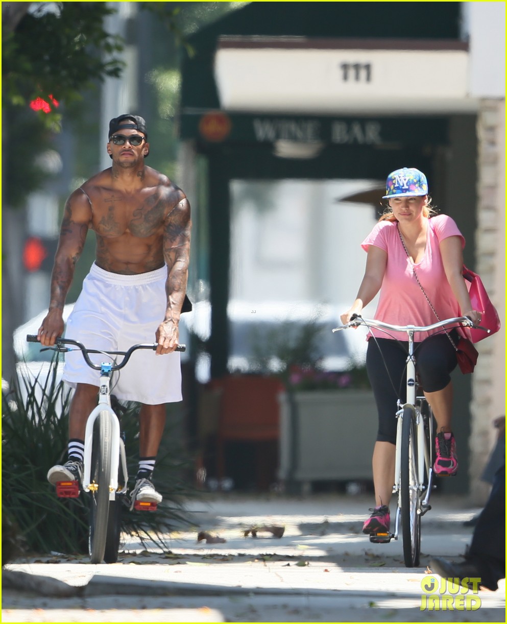 Kelly Brook's Fiance David McIntosh Should Always Go Shirtless: Photo ...