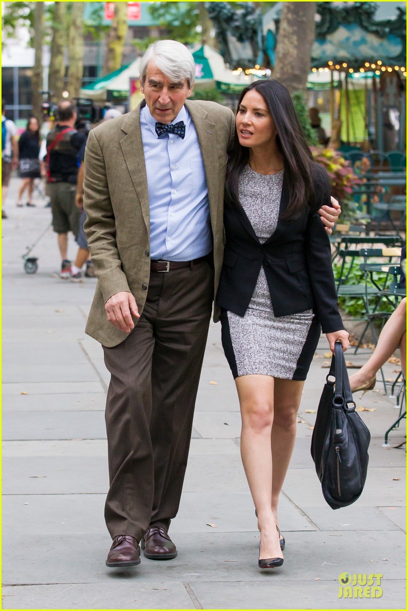 Olivia Munn Gets Wrapped Up By Sam Waterston In 'Newsroom's Final ...