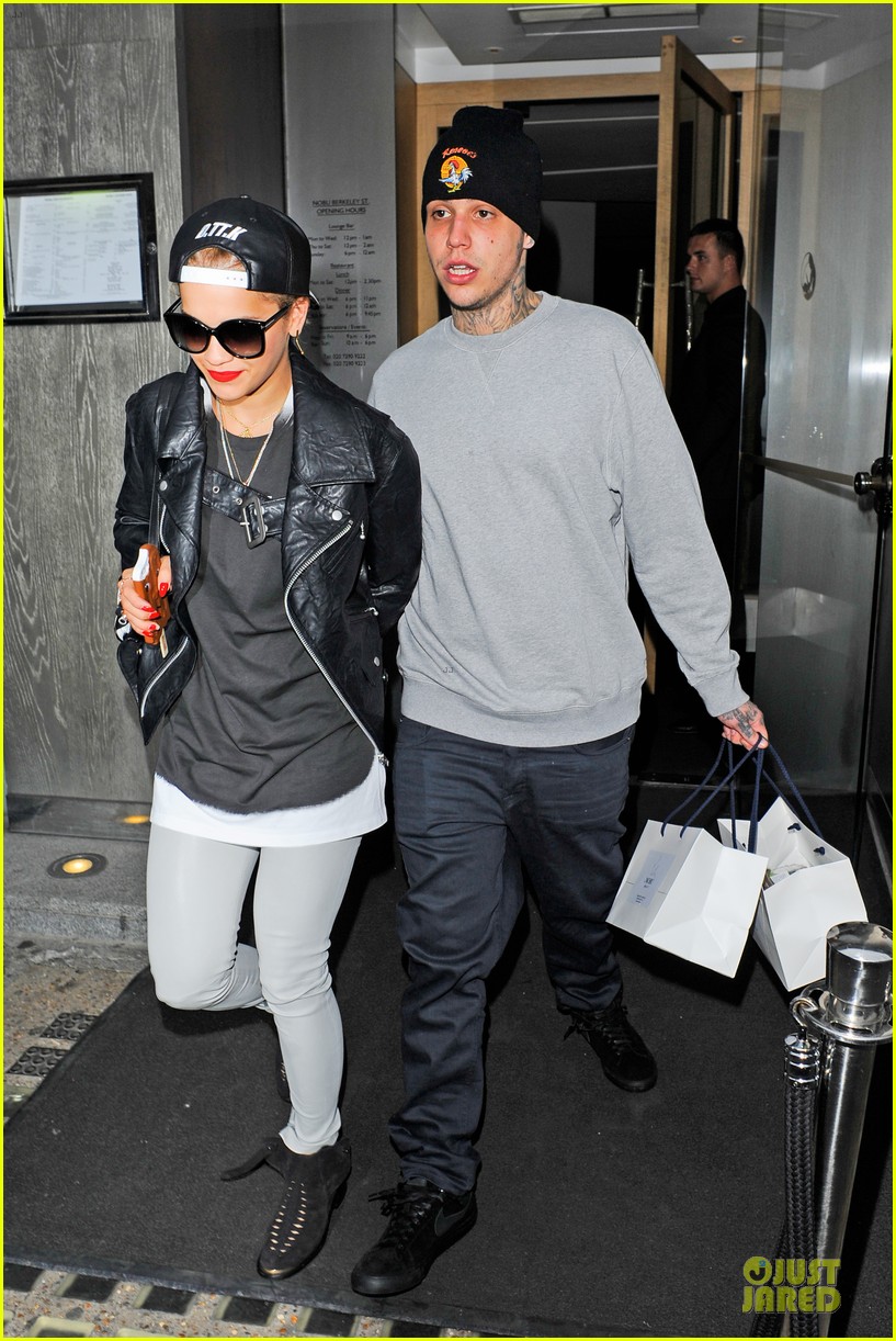 Rita Ora Steps Out With Richard Hilfiger at Nobu: Photo 3150286 ...