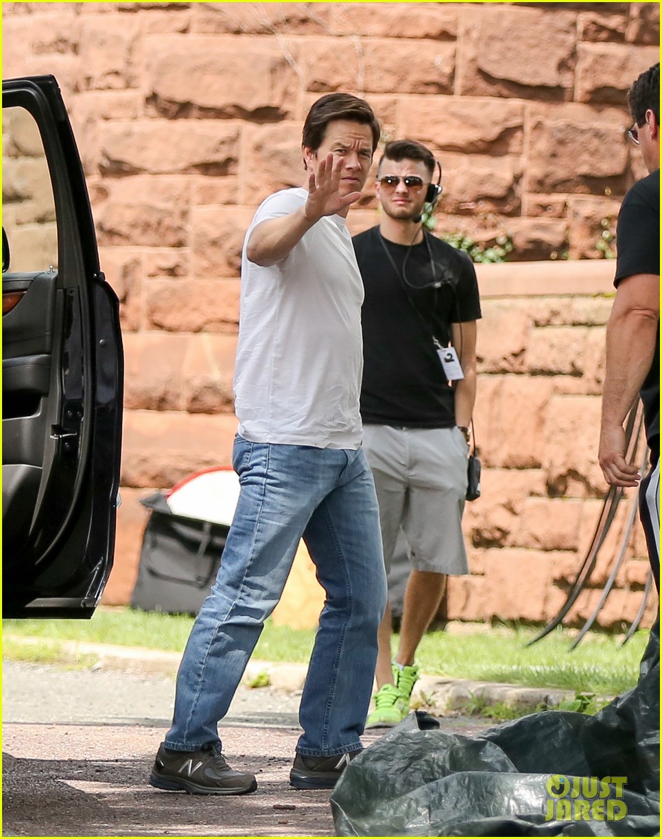 Mark Wahlberg & Amanda Seyfriend Arrive on Set for First Day of 'Ted 2 ...