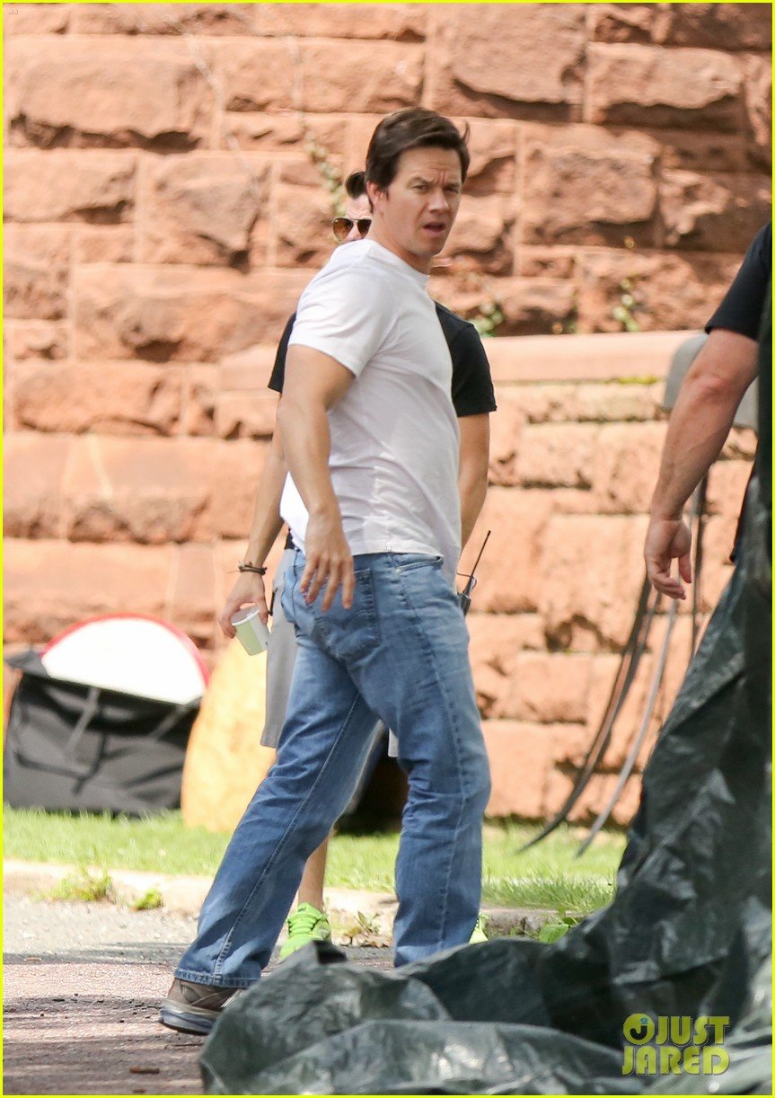 Mark Wahlberg & Amanda Seyfriend Arrive on Set for First Day of 'Ted 2 ...