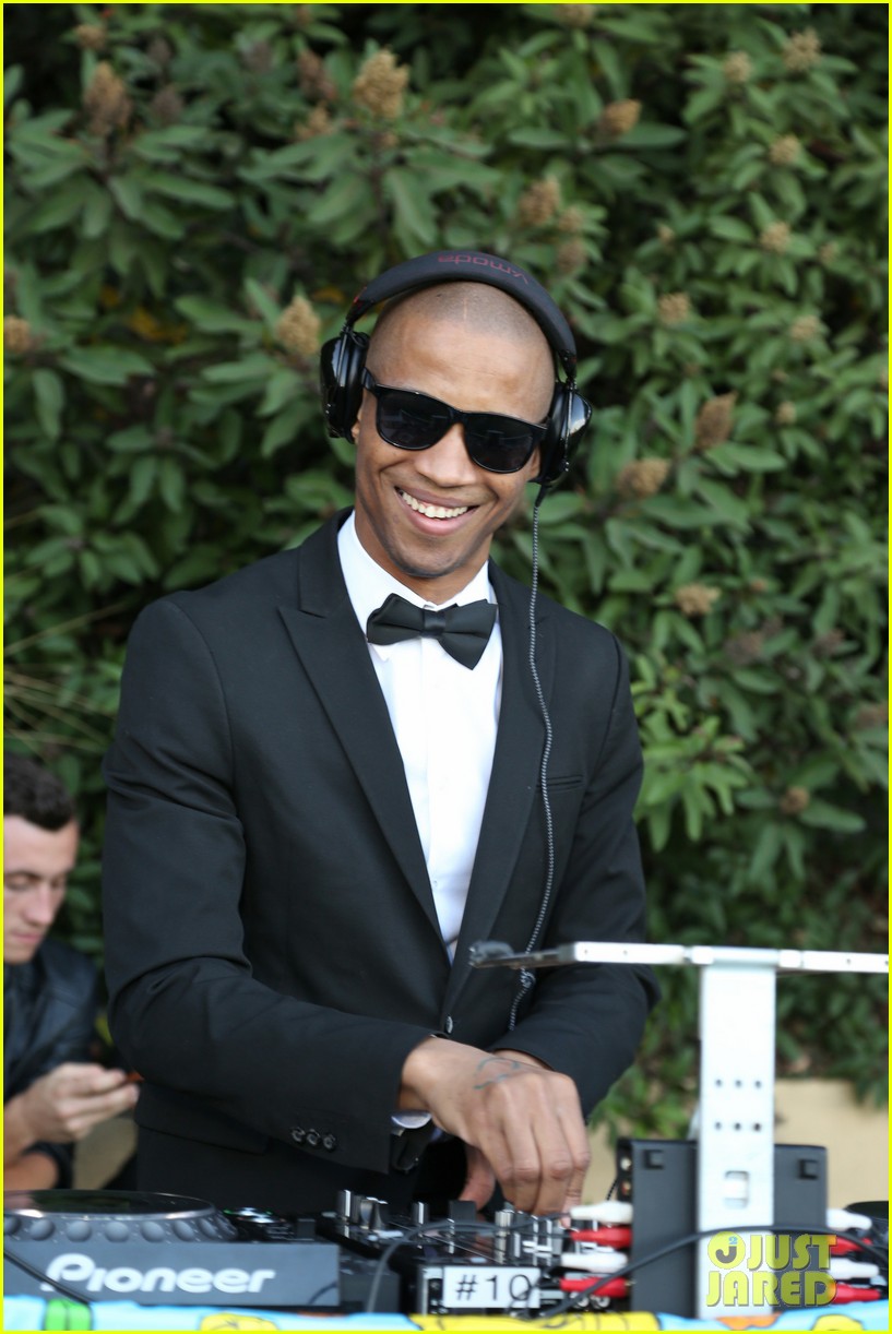 DJ Rumer Willis Spins the Just Jared Summer Fiesta with Dominic Carter ...