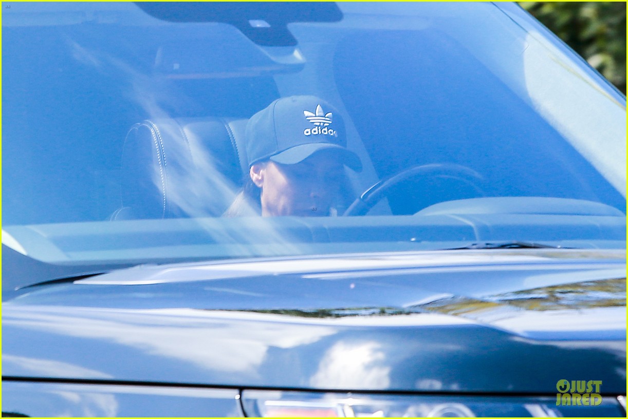 David & Victoria Beckham Wear Matching Hats in Brentwood!: Photo ...