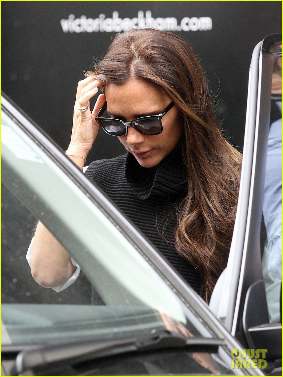 Victoria Beckham Stops By Her Flagship Store in London!: Photo 3186415 ...