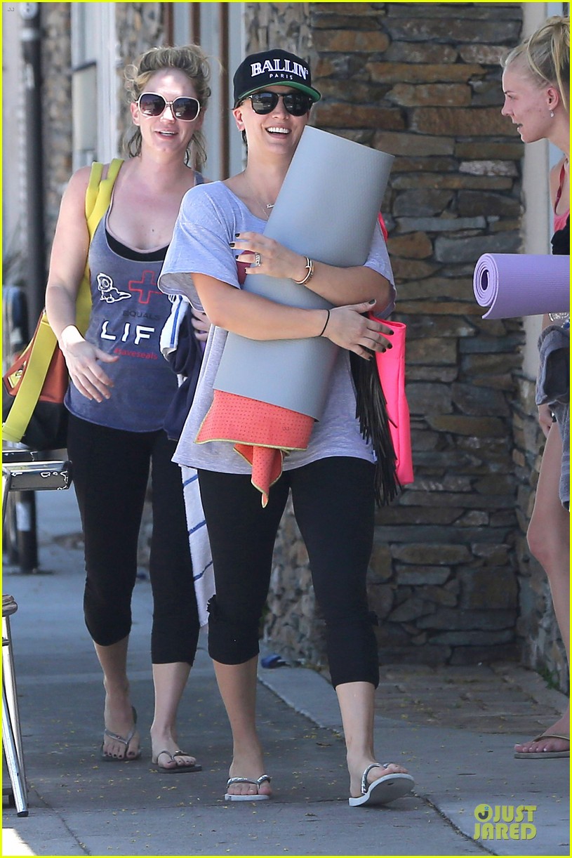 Kaley Cuoco Shows She's Ballin' After Getting New 'Big Bang Theory ...