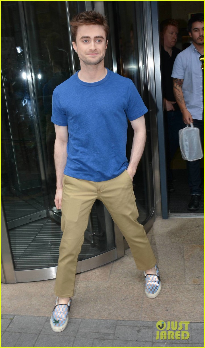 Daniel Radcliffe Wants To Keep Doing Work That Excites Him: Photo ...