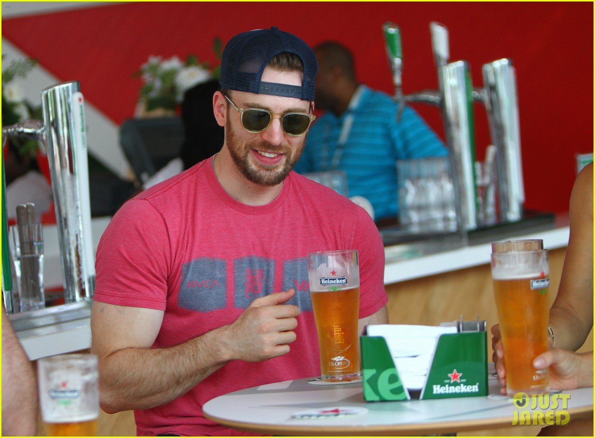 Chris Evans Relaxes in the Heineken House During the US Open!: Photo ...