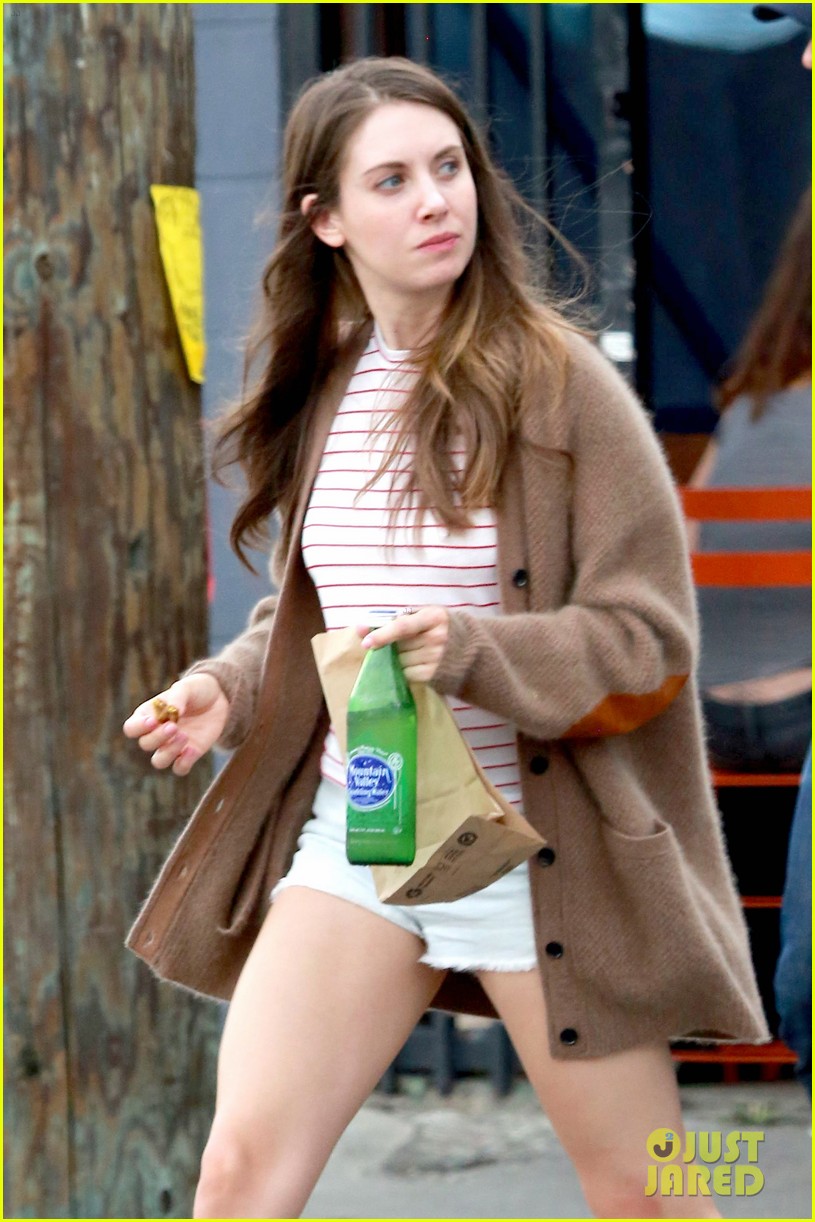 Dave Franco & Alison Brie Look So Cute Together for Sunday Brunch ...