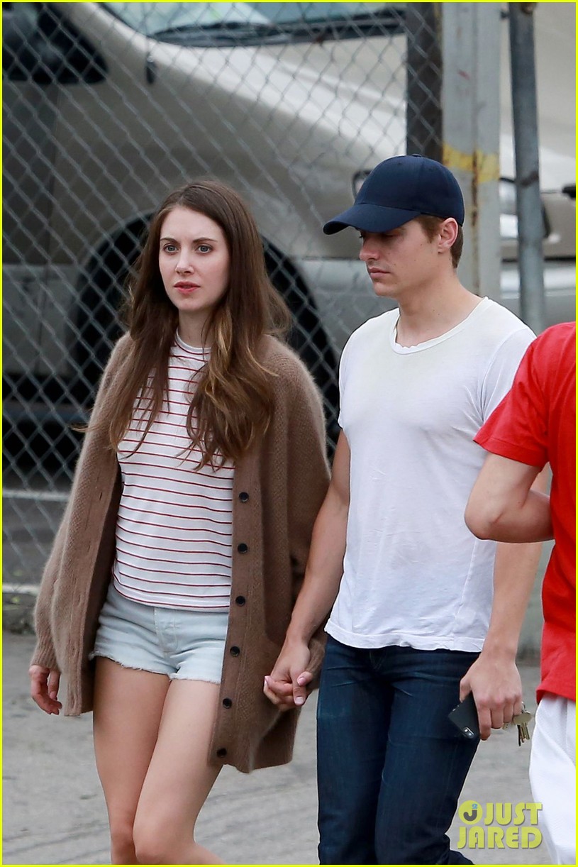 Dave Franco & Alison Brie Look So Cute Together for Sunday Brunch ...