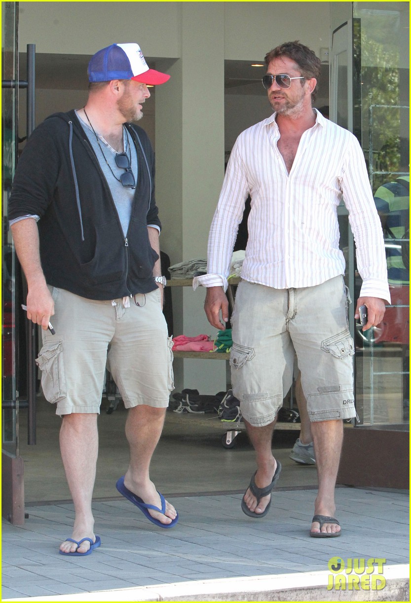 Gerard Butler Shows Off Chest Hair While Shopping in Malibu: Photo ...