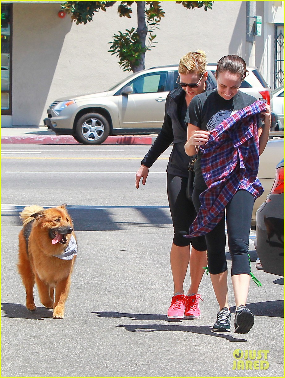 Chelsea Handler Hits the Gym with Her Happy Dog Chunk!: Photo 3168569 ...
