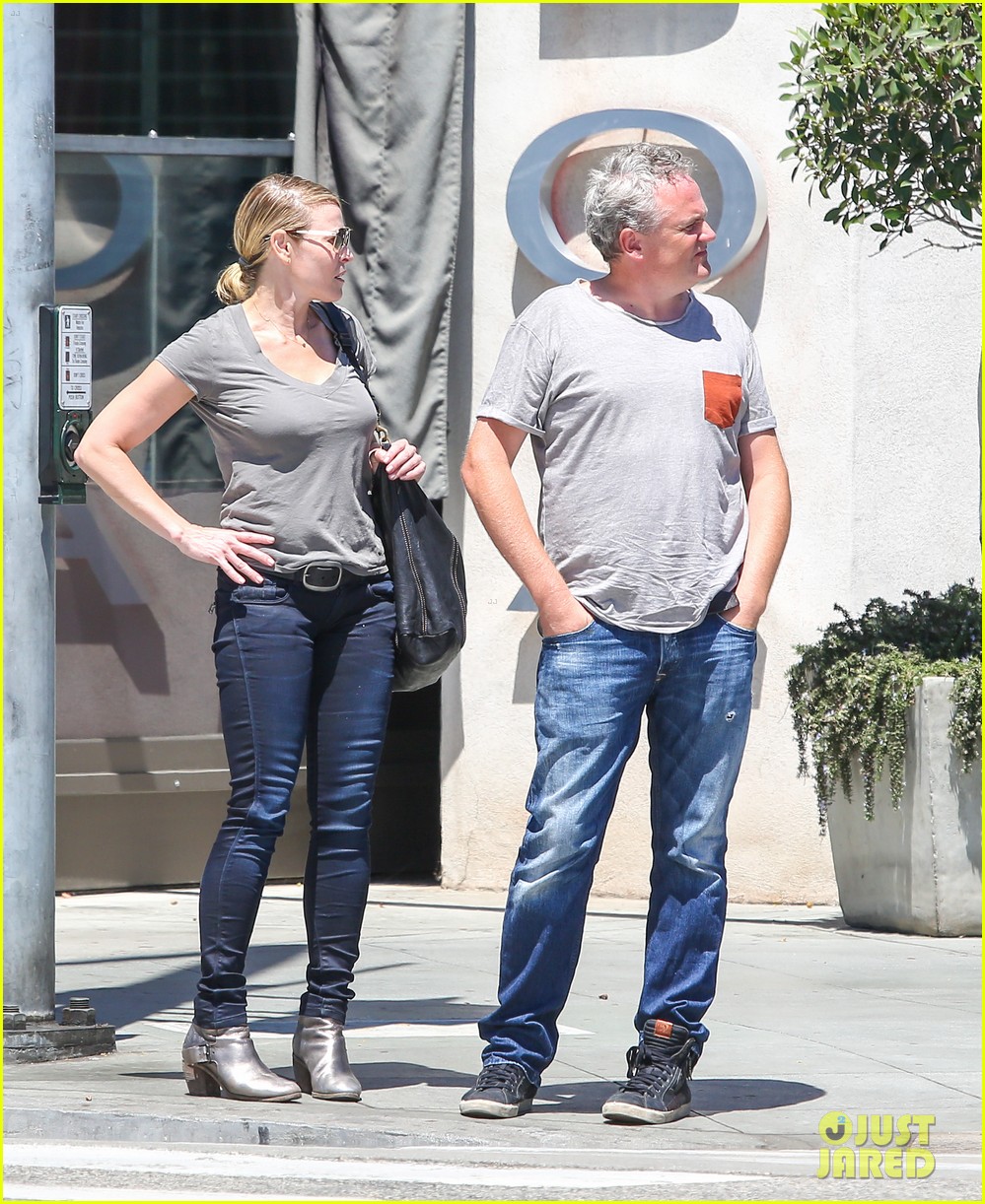 Chelsea Handler Sets Date for First Netflix Comedy Special!: Photo ...