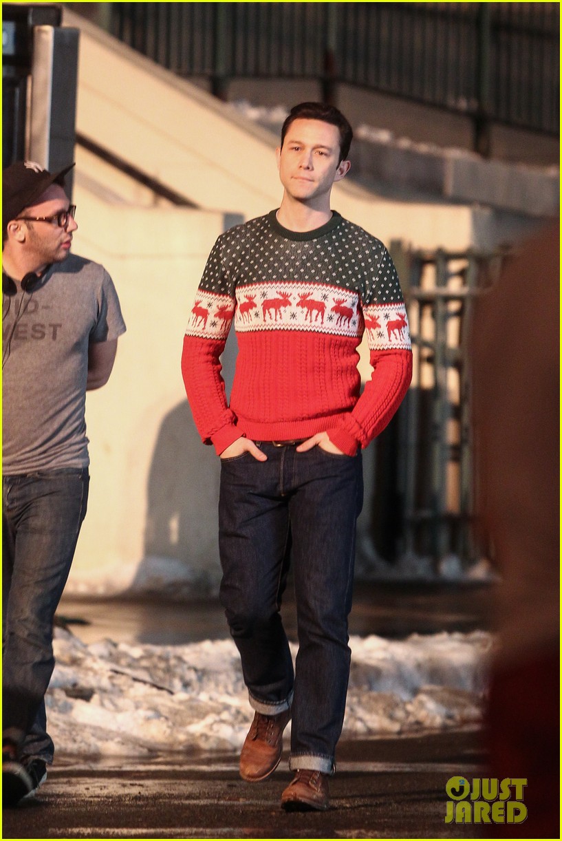 Joseph Gordon-Levitt & Seth Rogen Are Filming a Christmas Movie ...