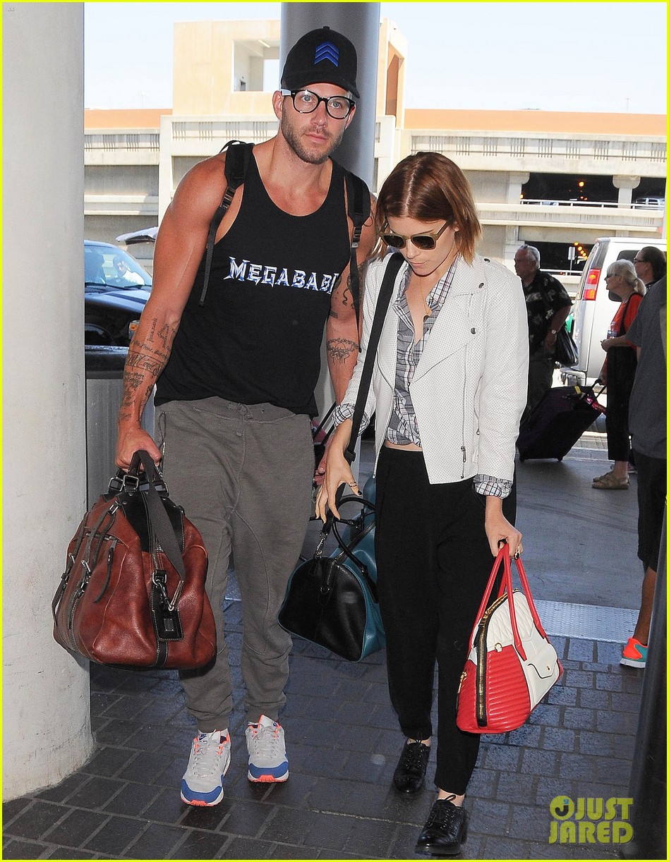 Kate Mara & Robin Wright Fly Away After the Emmys: Photo 3185191 ...