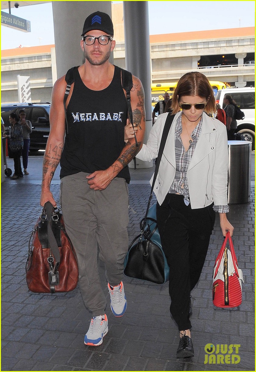Kate Mara & Robin Wright Fly Away After the Emmys: Photo 3185196 ...