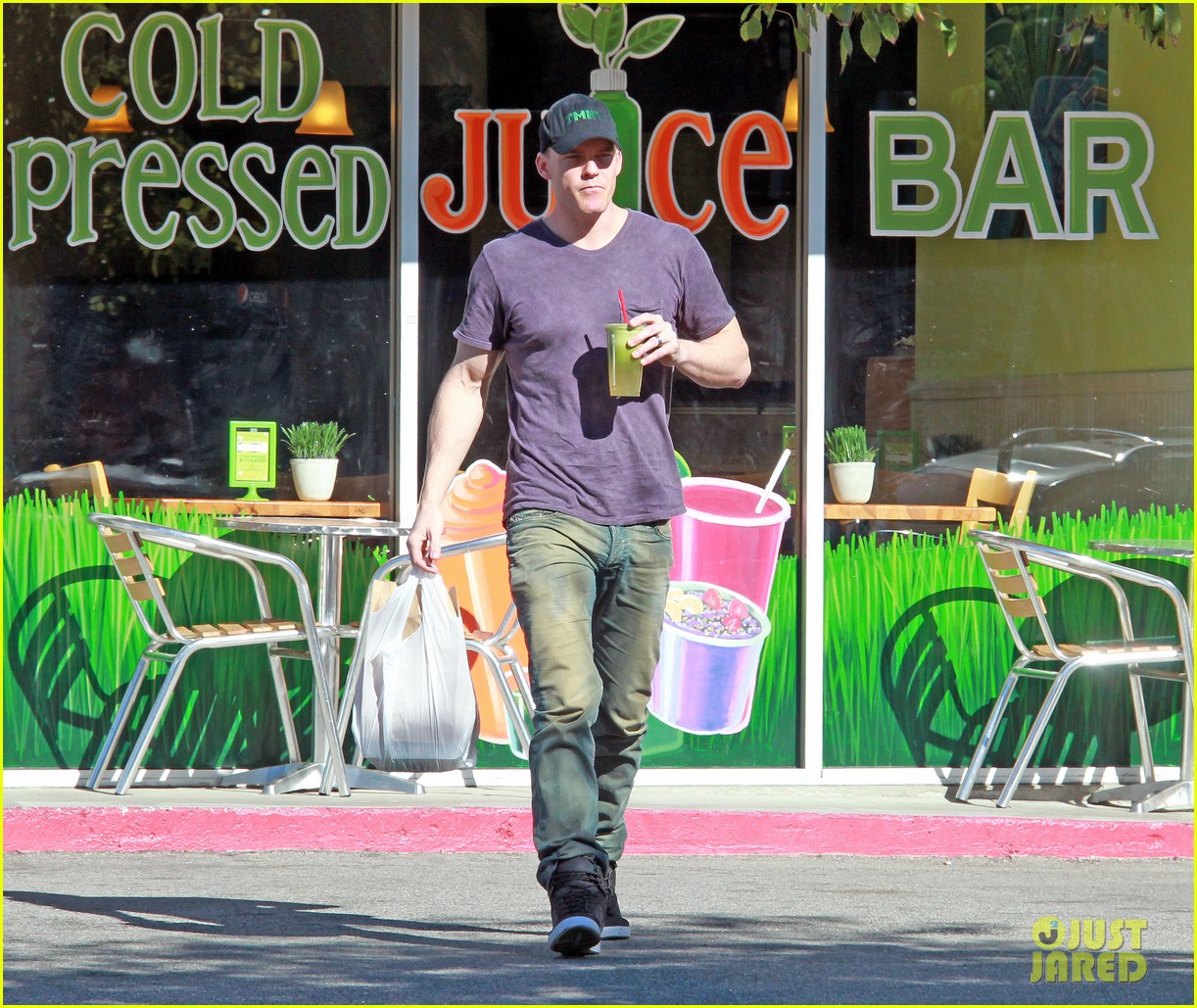 Megan Fox & Will Arnett Premiere 'Teenage Mutant Ninja Turtles': Photo ...