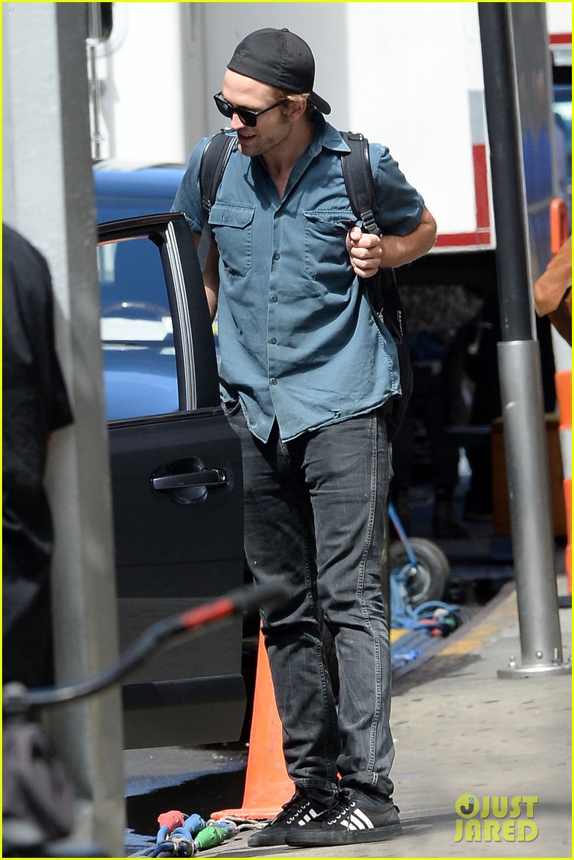 Robert Pattinson Has a Mini Brit Pack Reunion in New York!: Photo ...