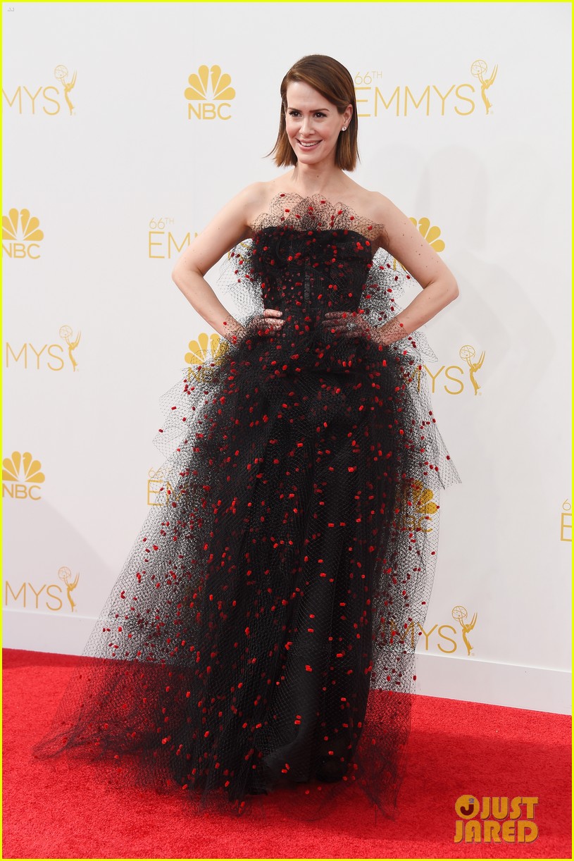 American Horror Story's Sarah Paulson Amazes in Armani at Emmys 2014 ...