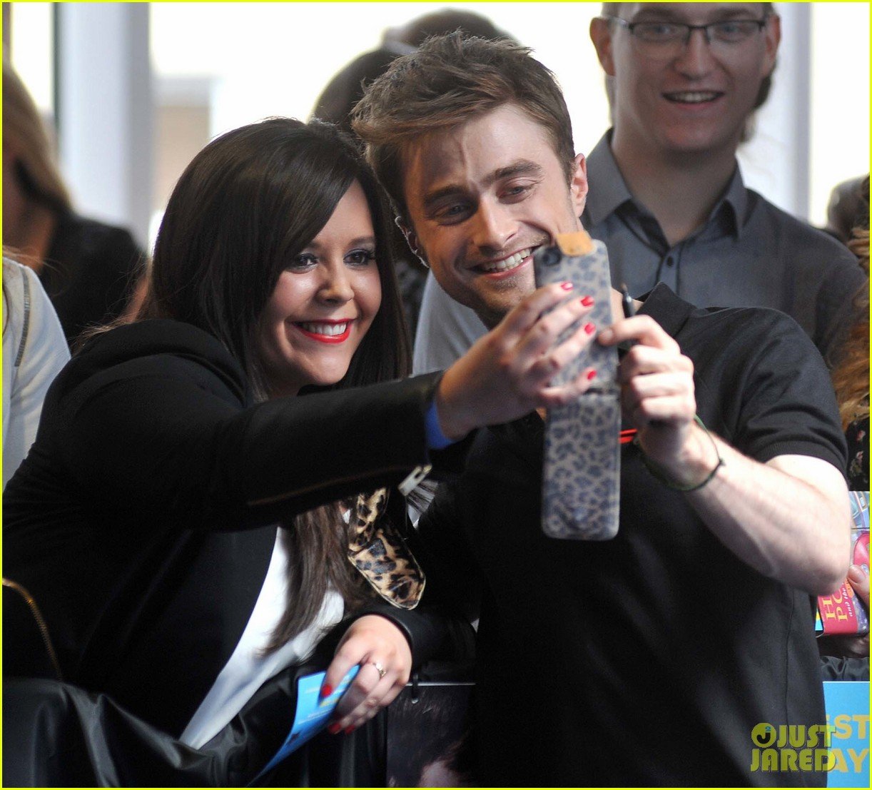 Daniel Radcliffe Hangs Out with Fans at 'What If' Dublin Premiere ...