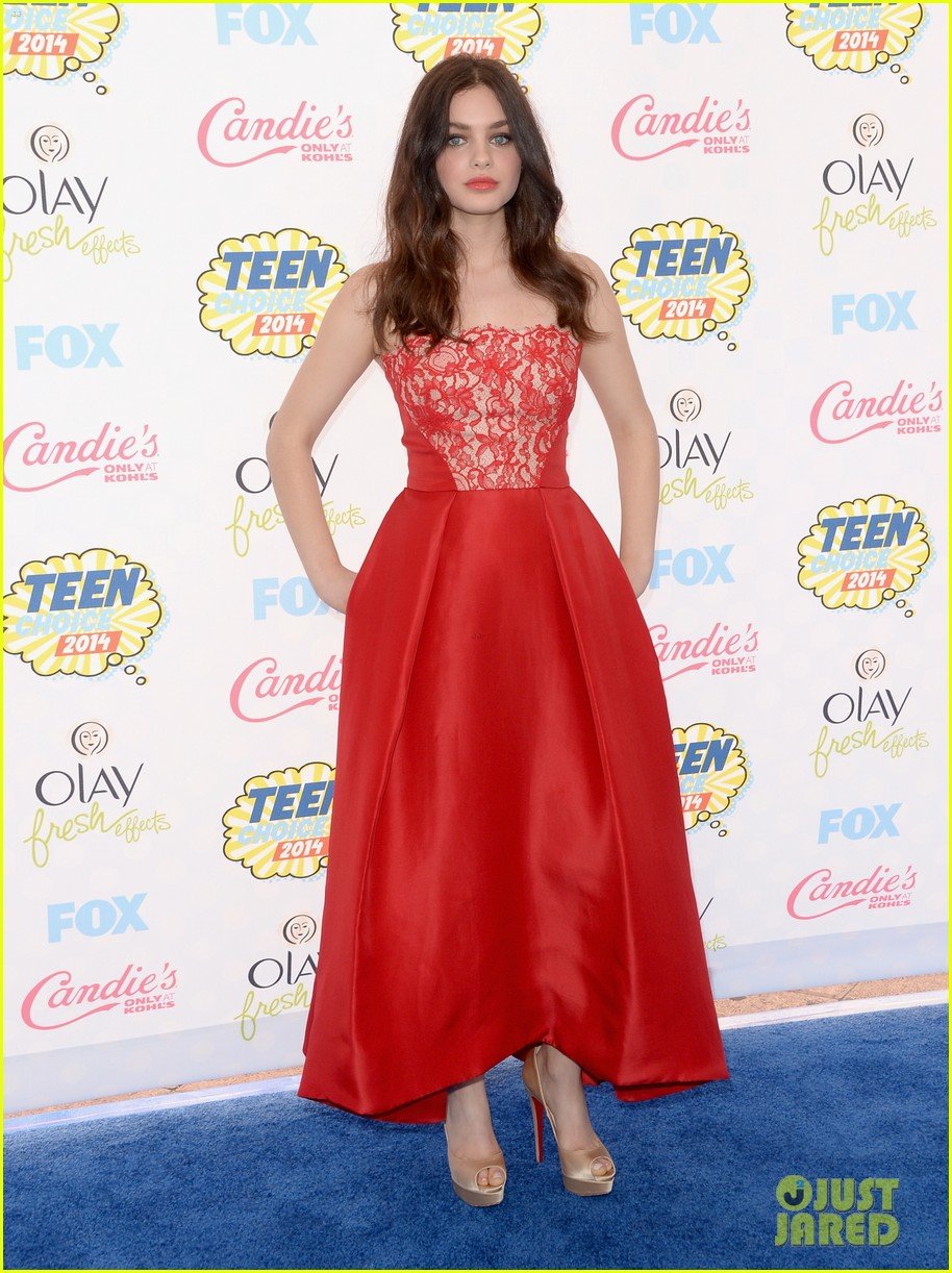 The Giver's Odeya Rush WINS Breakout Star Award at Teen Choice Awards ...