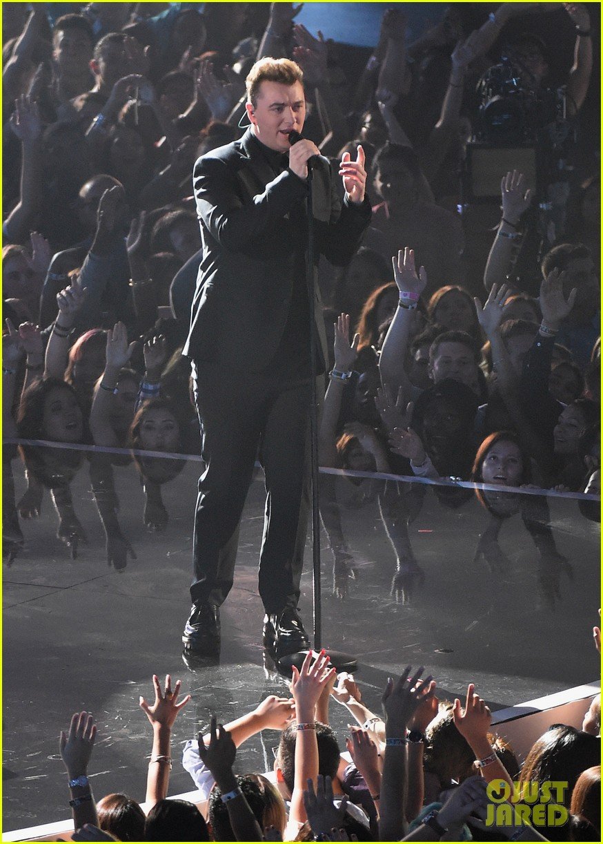 Sam Smith Belts Out 'Stay With Me' at MTV VMAs 2014 - Watch Now!: Photo ...